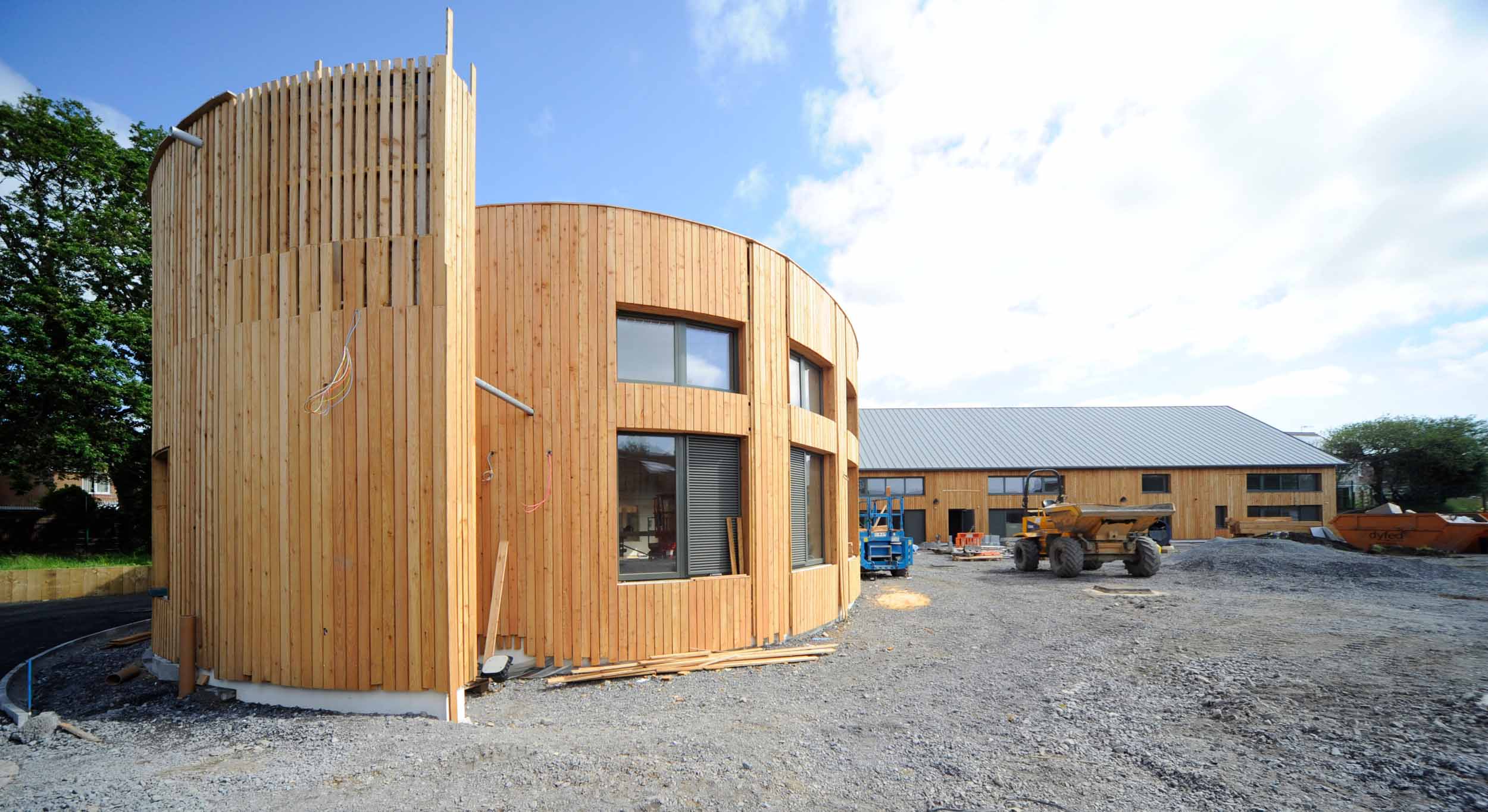 Welsh school fuses passive & eco material innovation - passivehouseplus.ie